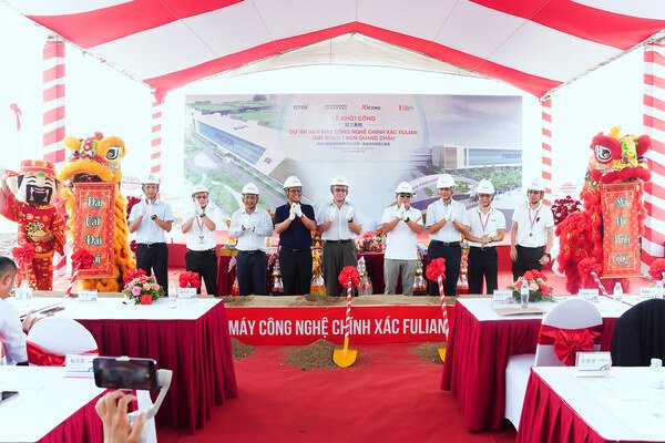 THI CÔNG KHE CO GIÃN TÒA NHÀ B10 - NHÀ XƯỞNG FULLIAN